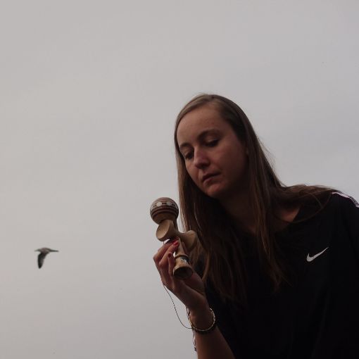 Elisa Gsponer by | shop on swisskendama | Swiss Kendama